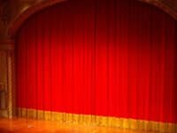 Les 8 étapes clés pour écrire une belle pièce de théâtre